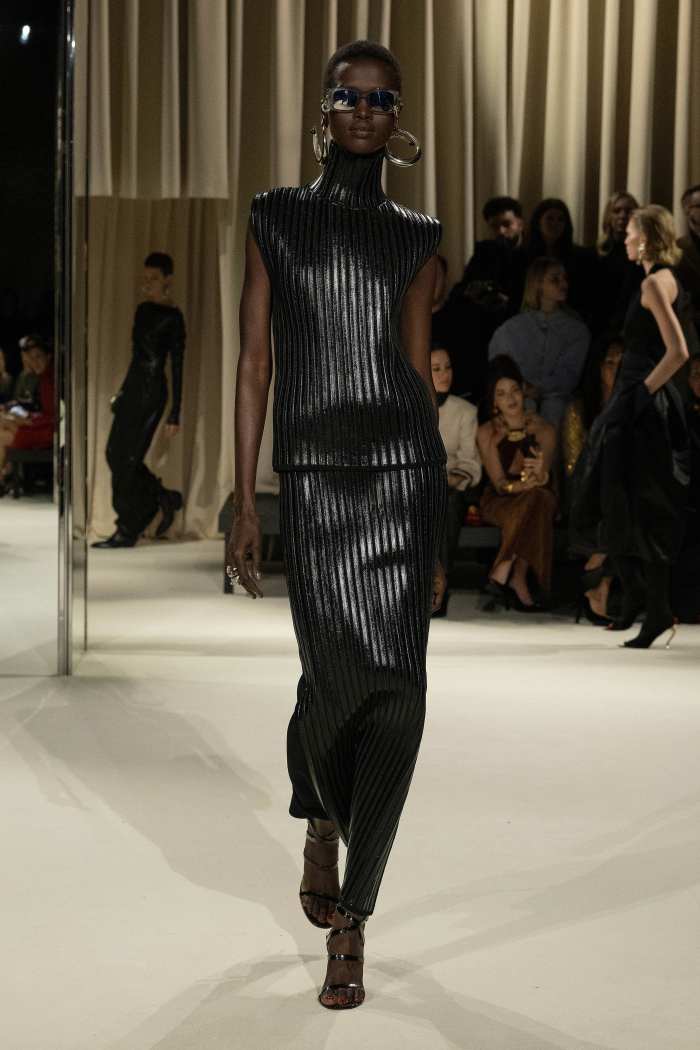 Schiaparelli Knows It's All About the Accessories - Fashionista