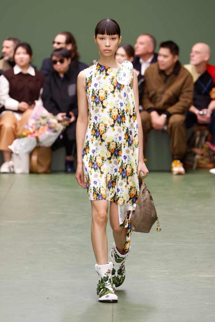 You'll Want to Zoom in on Every Look From Loewe Fall 2024 - Fashionista