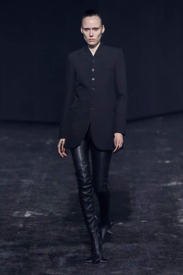 Coperni's '99% Air' Bag Is the Star of Its Fall 2024 Collection ...