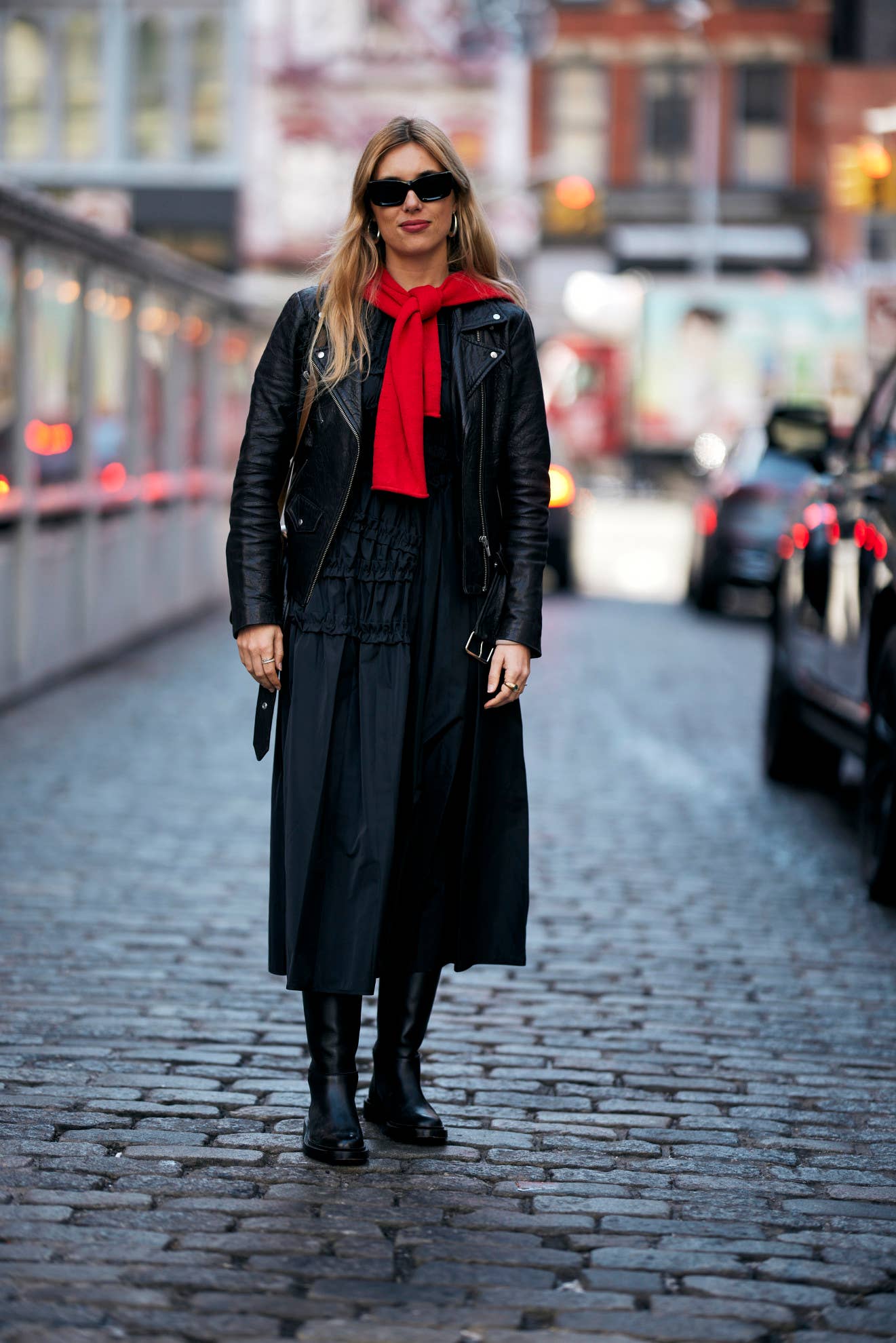 Sweaters as Scarves: 64 Styling Ideas From Fall 2024 Fashion Month ...