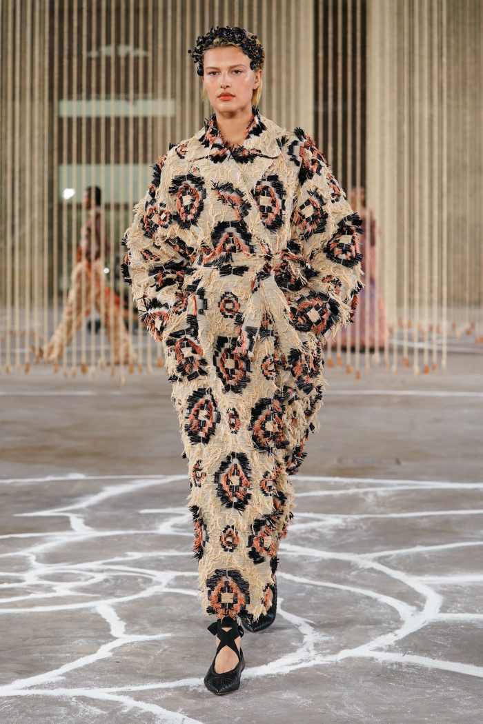 Ulla Johnson Adds an Artistic Twist to Her Bohemian Princess Aesthetic ...