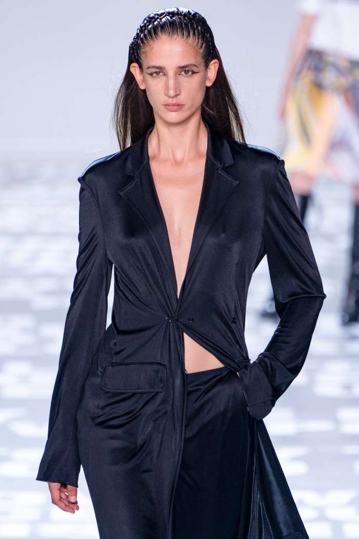 The Spring Runways Are Full of '90s- and 2000s-Inspired Hairstyles ...