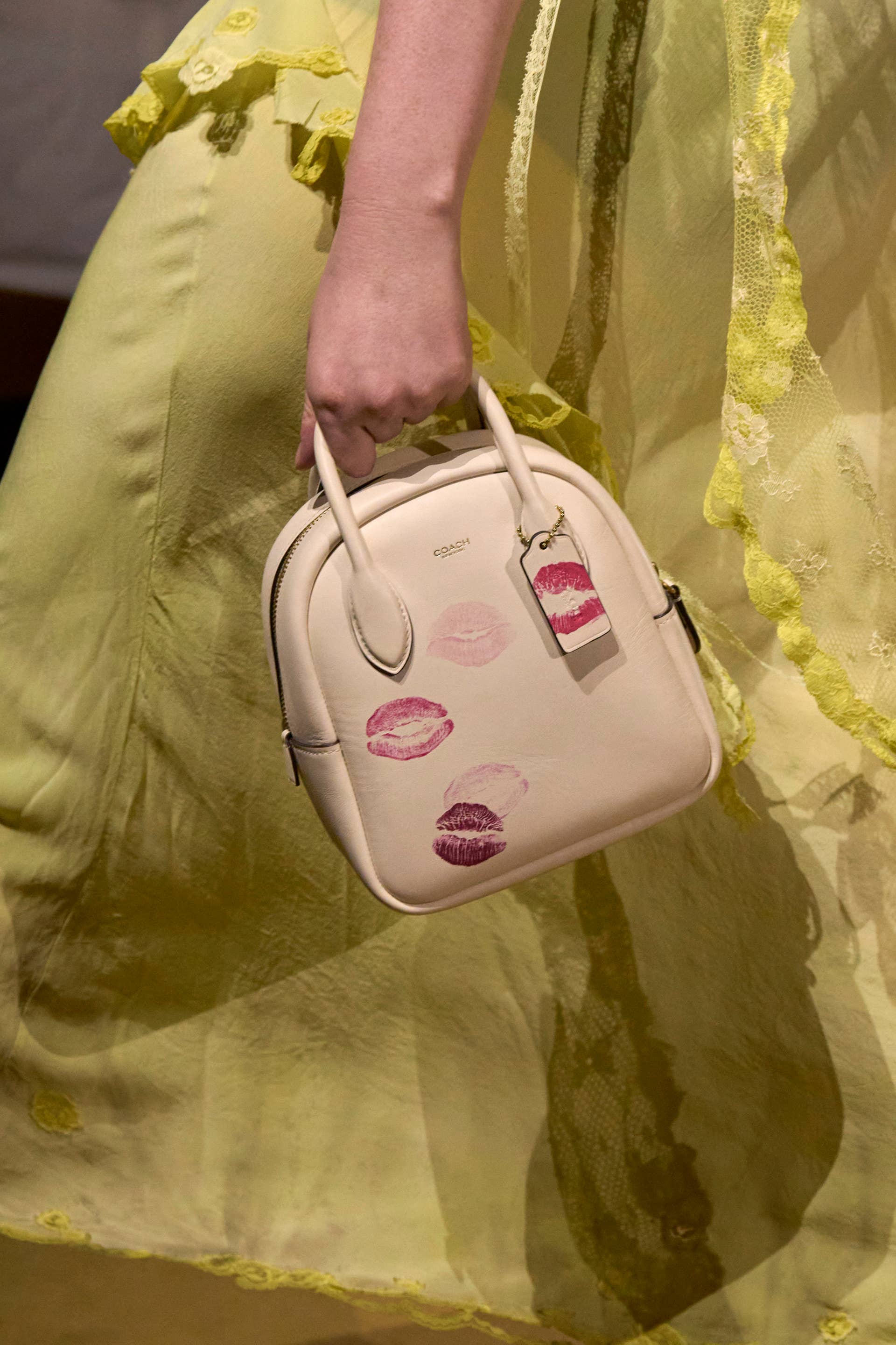The 41 Best Bags From New York Fashion Week's Spring 2024 Runways ...