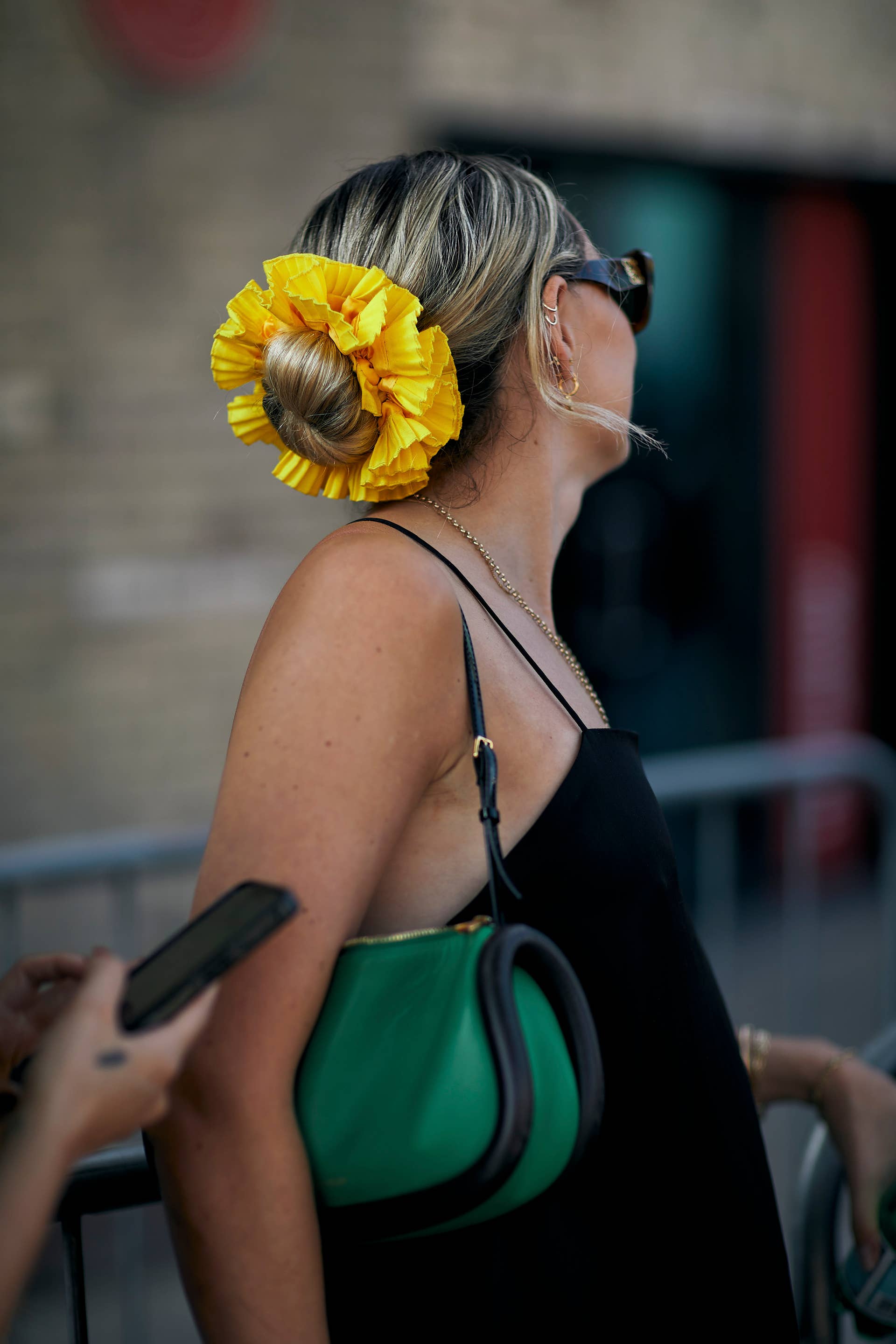 The 29 Best Street Style Beauty Looks From London Fashion Week Spring ...