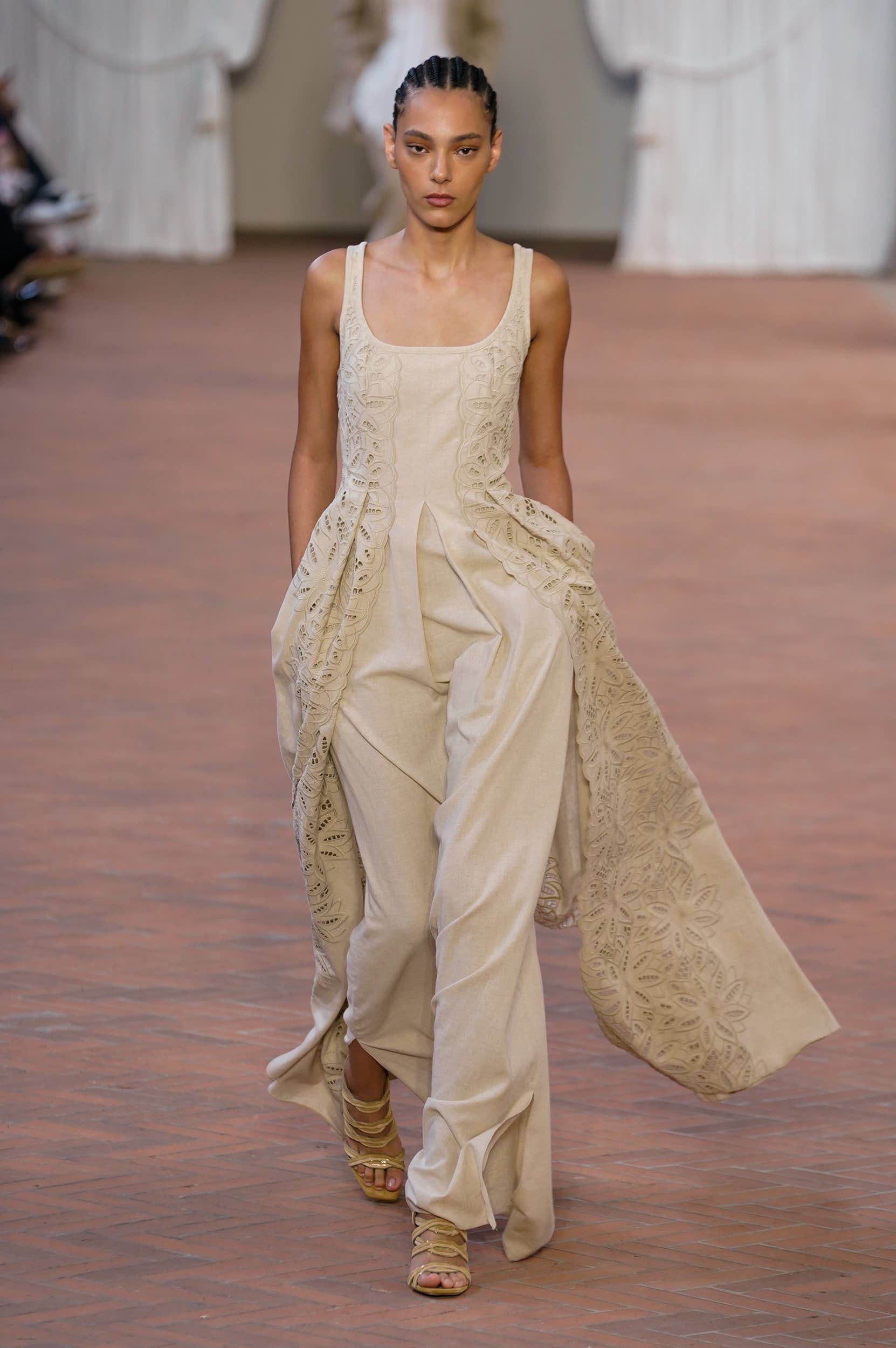 Alberta Ferretti Strips It Back to Basics for Spring 2024 - Fashionista