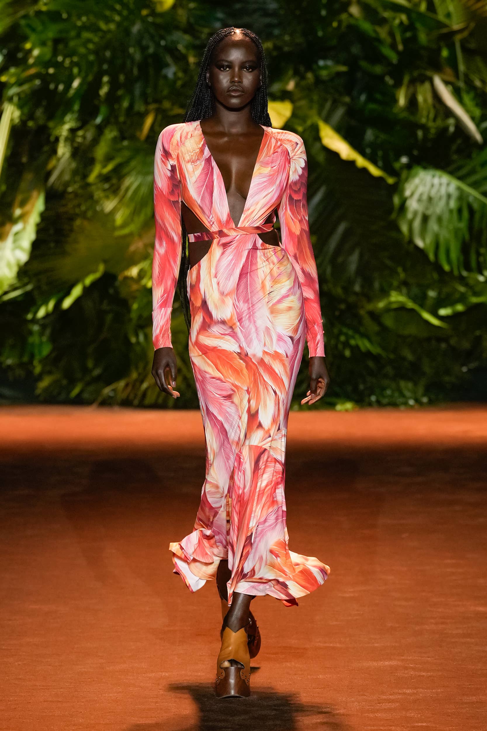 Roberto Cavalli's Spring 2024 Collection Evokes a '70s Disco Jungle ...