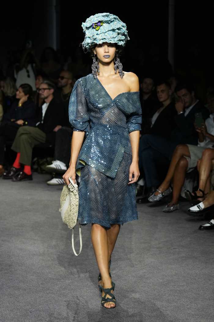 Vivienne Westwood's Spring 2024 Collection Was a Testament to the Art ...
