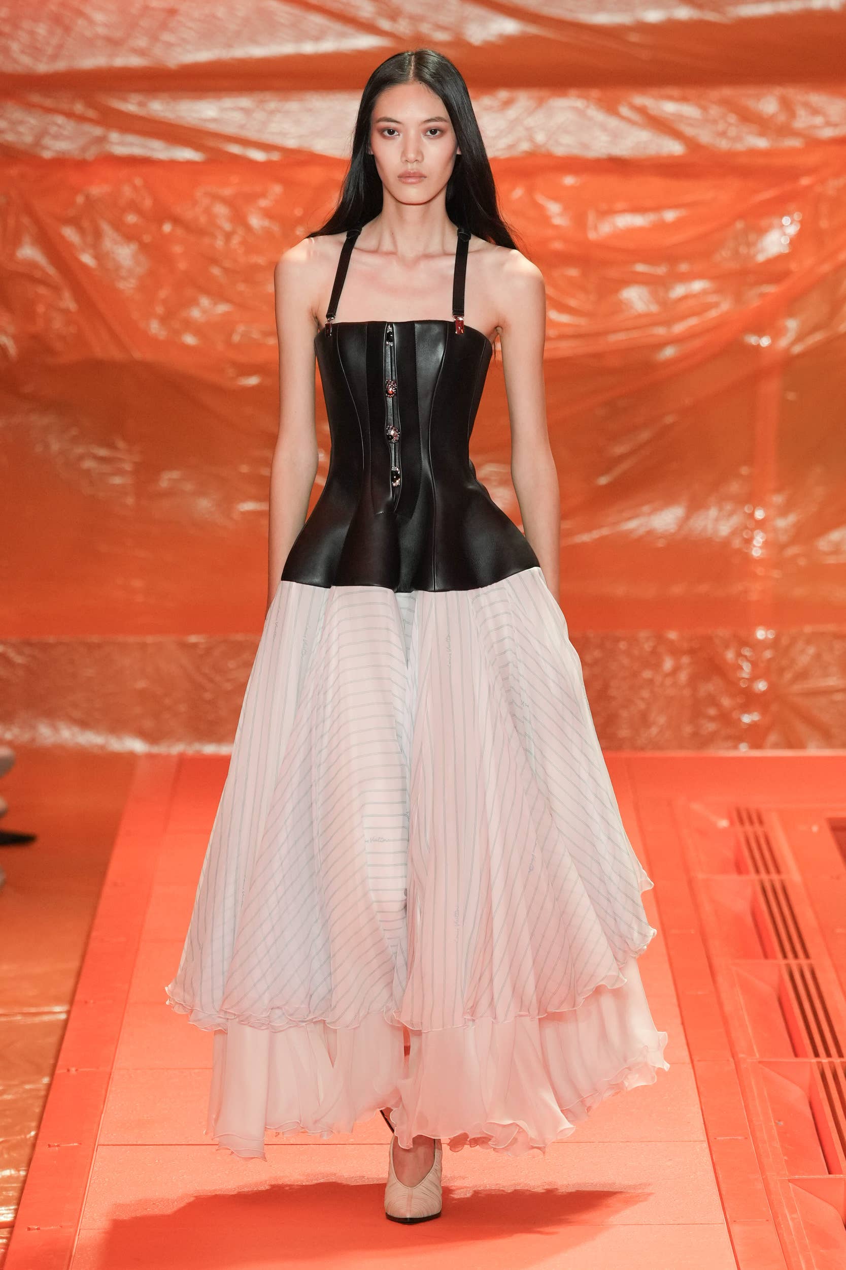 Nicolas Ghesquière Heads Will Love This Louis Vuitton Collection ...