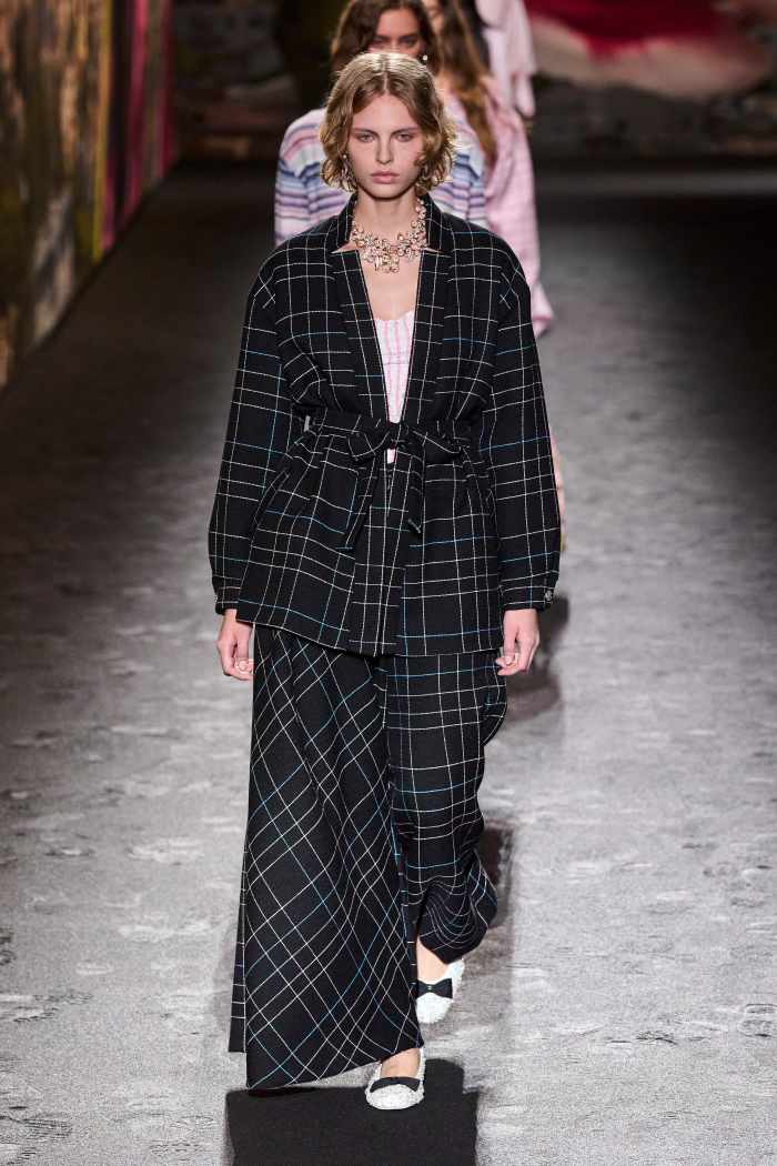 Chanel Spring 2024 Celebrates the Freedom of Dressing How You Want ...