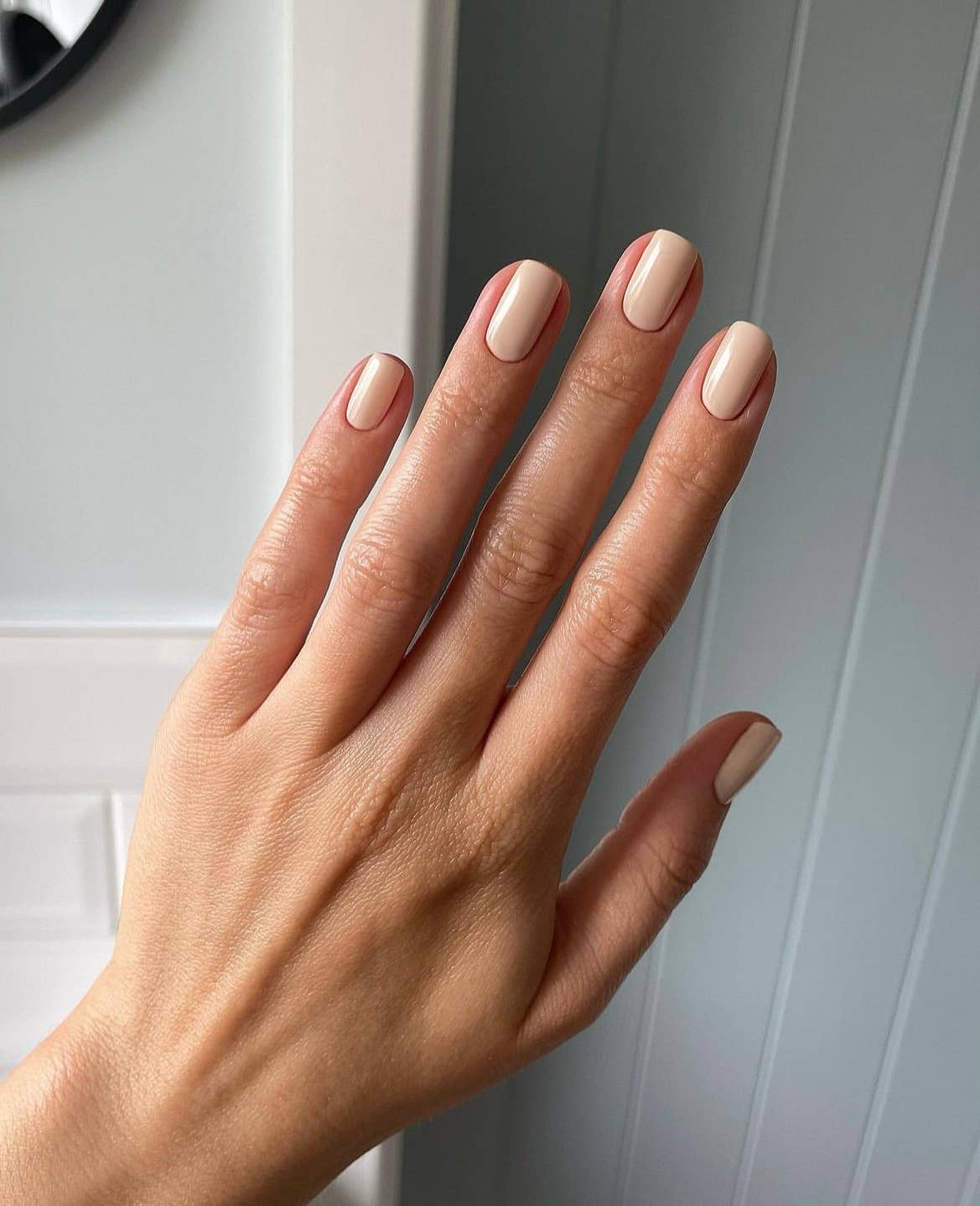 17 Wedding Nail Ideas to Screenshot Before Your Big Day - Fashionista