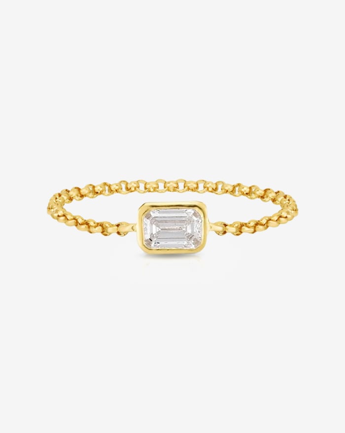 The Dainty Diamond Ring That's Majorly On Sale Right Now - Fashionista