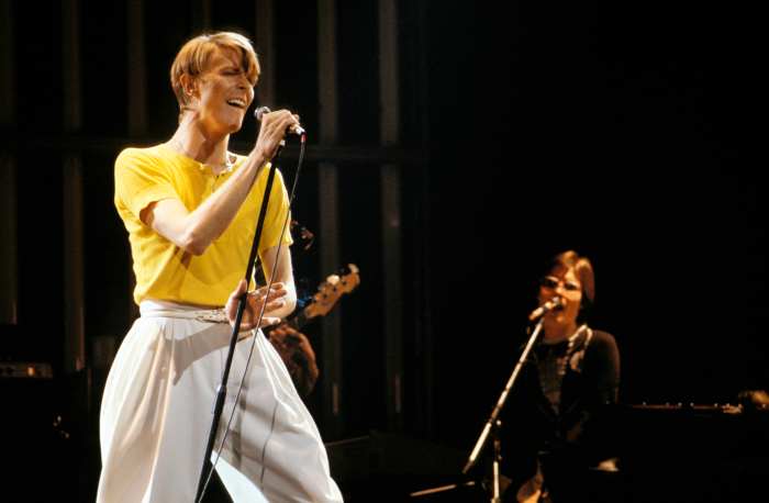 Great Outfits in Fashion History: David Bowie's 1978 Billowing Balloon Trousers - Fashionista