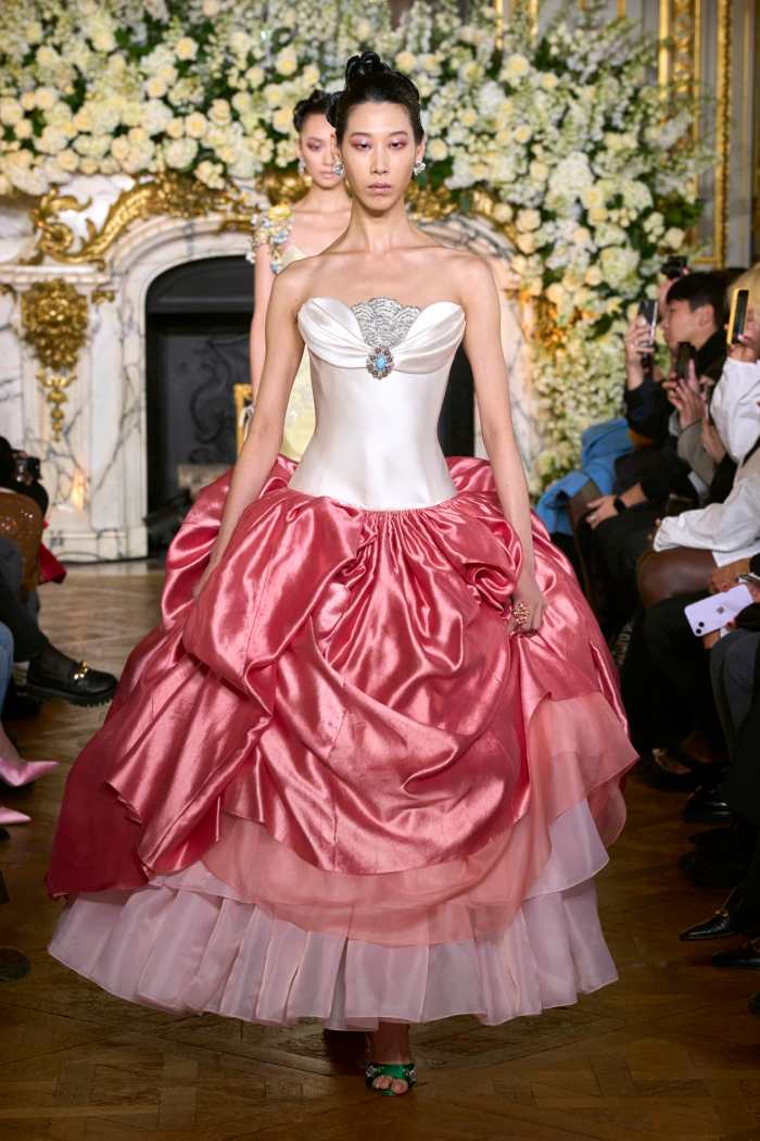 Miss Sohee Gives the Art of Seduction the Haute Couture Treatment for Spring 2024 - Fashionista