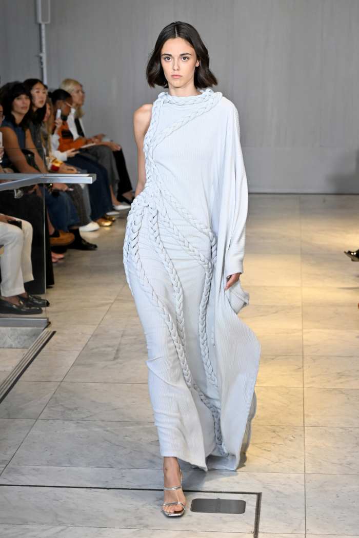 See the Standout Looks From Student Designers at FIT's 2025 MFA Fashion ...