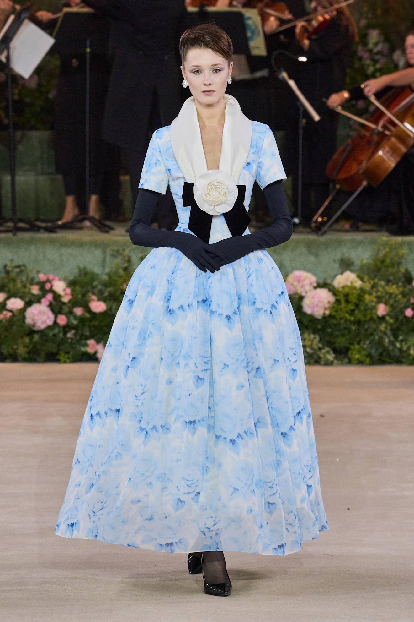 Richard Quinn Invites Guests to 'a Night at the Opera' for Spring 2026 ...