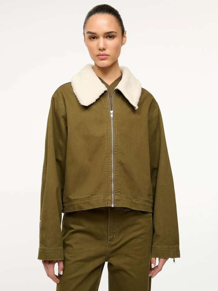 Barn Jackets Are The Practical Fall Trend That Will Stand the Test of ...