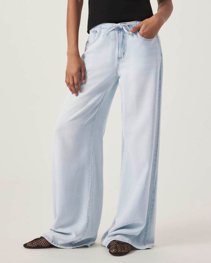 Drawstring Jeans Are Everywhere: Shop 2025's Comfiest Denim Trend ...