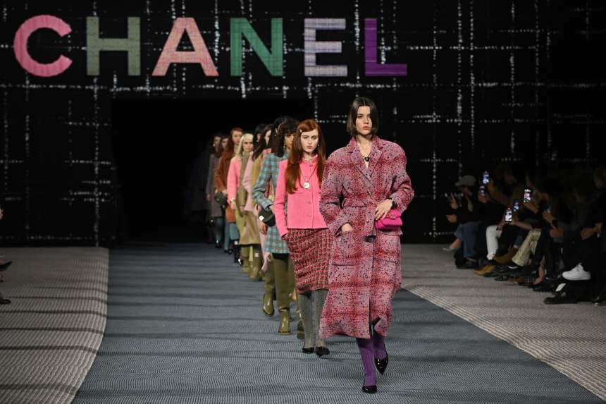 Chanel Fall 2022 - Fashionista