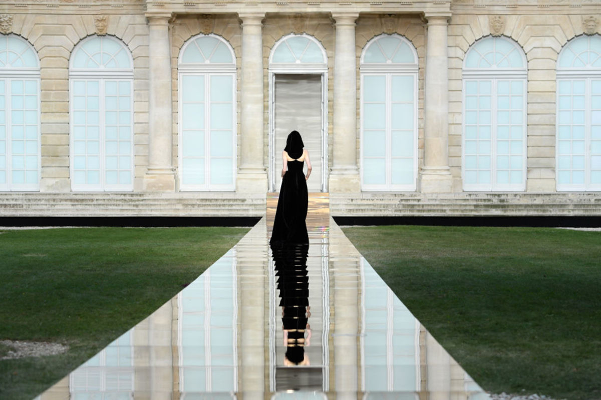 Watch the Givenchy Couture Runway Show Live - Fashionista