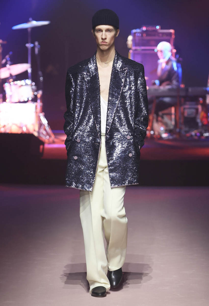 Gucci Bids Maximalism Adieu in First Collection Post-Alessandro Michele ...