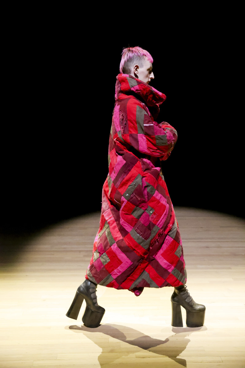 Marc Jacobs Brings Emotion and Self-Reflection to Surprise Runway ...