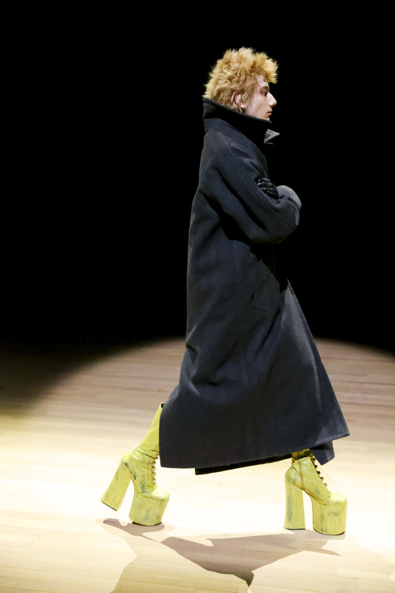 Marc Jacobs Brings Emotion and Self-Reflection to Surprise Runway ...