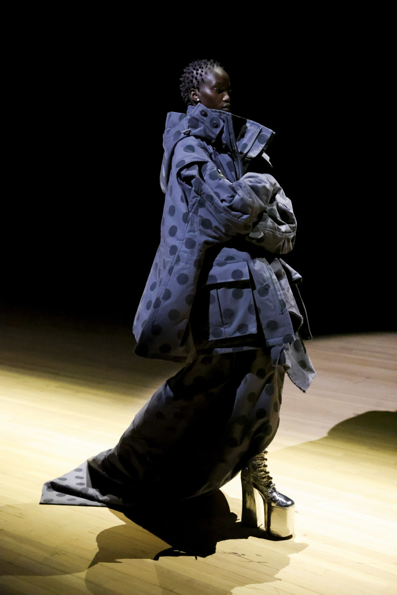 Marc Jacobs Brings Emotion and Self-Reflection to Surprise Runway ...