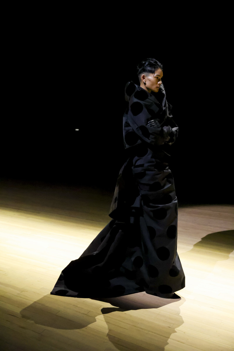 Marc Jacobs Brings Emotion and Self-Reflection to Surprise Runway ...