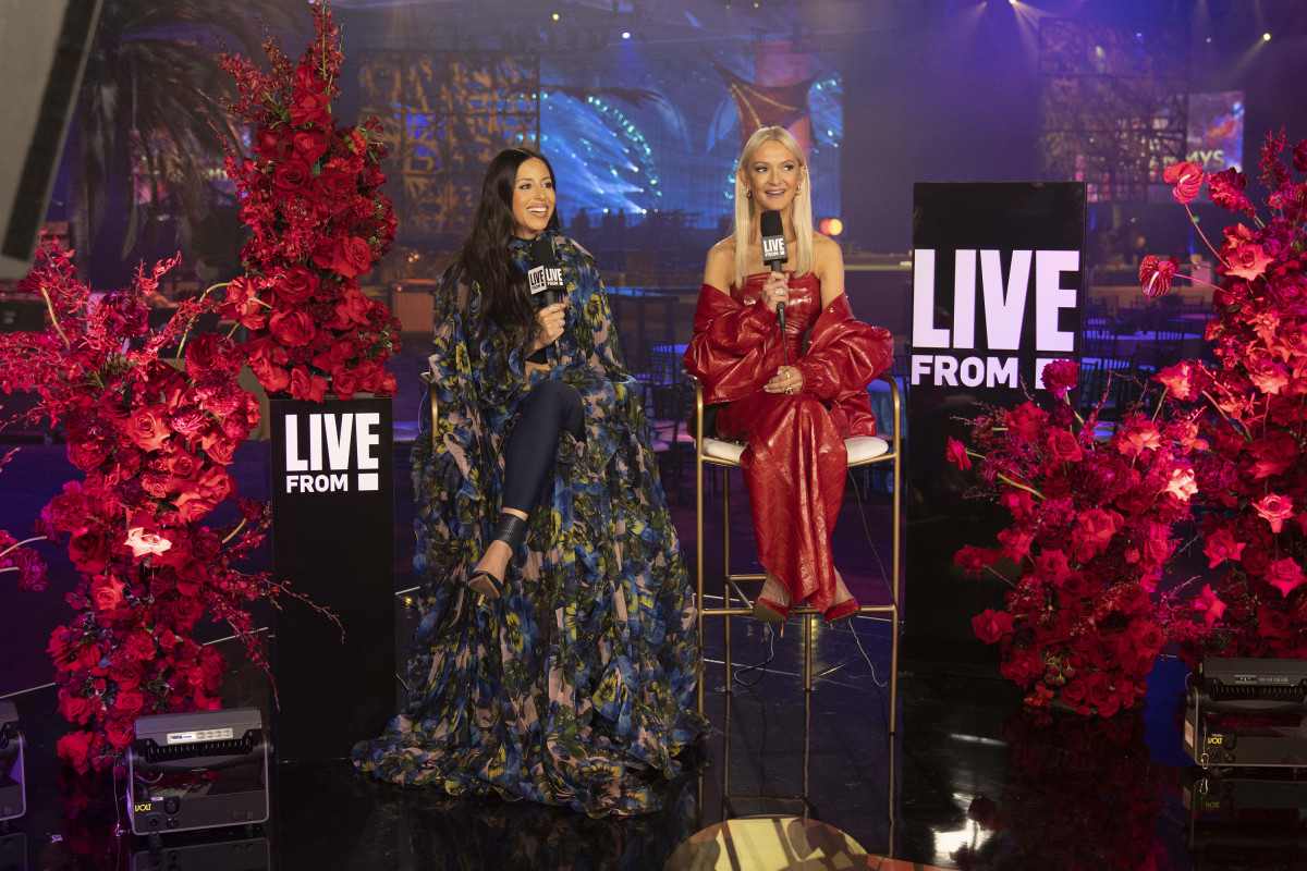 On the Red Carpet, a New Class of Commentators Are Going Beyond 'Who ...