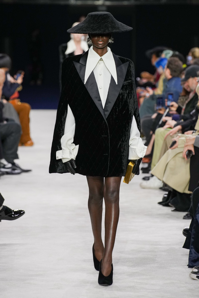 Olivier Rousteing Plays With Shoulders and Opulence at Balmain ...