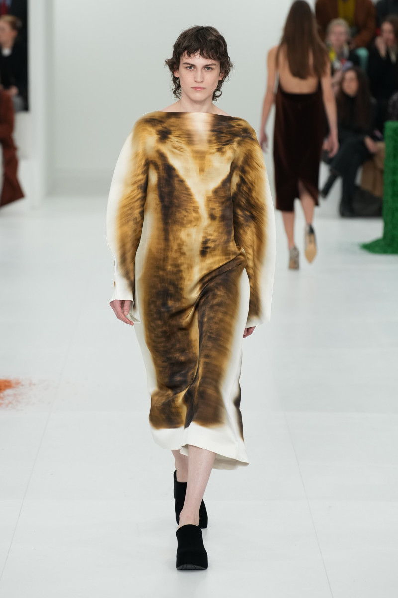 Loewe's Fall 2023 Collection Is Designed to Make You Confused - Fashionista