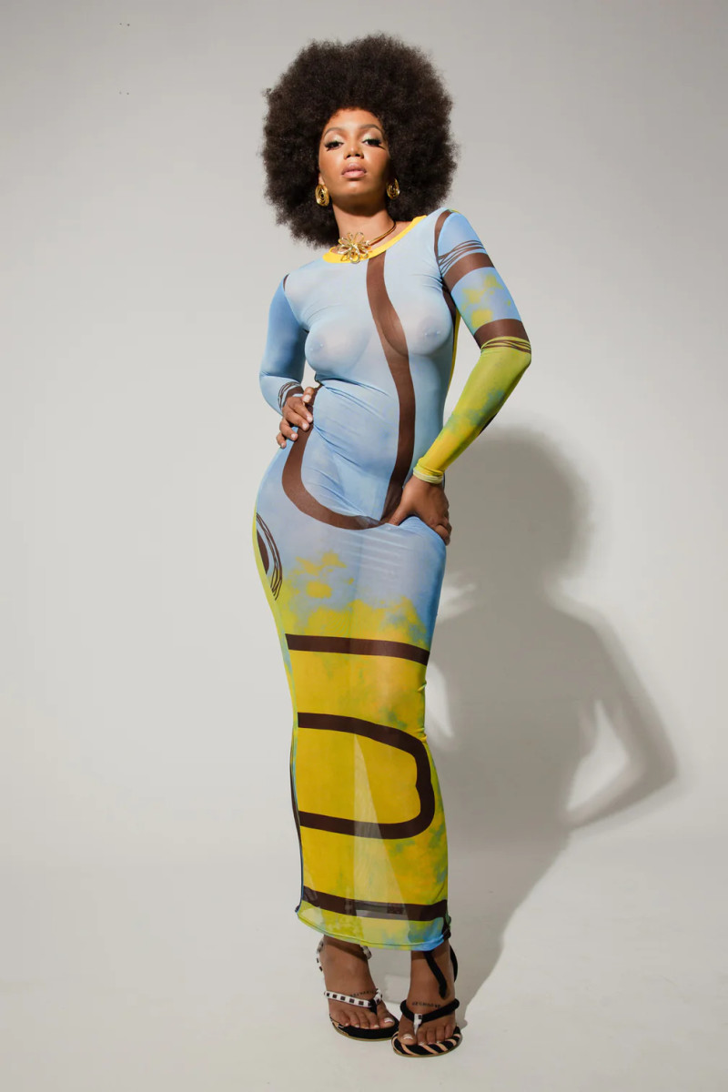 Great Outfits in Fashion History: Natalie Portman in a Mesh Jean Paul Gaultier Dress - Fashionista