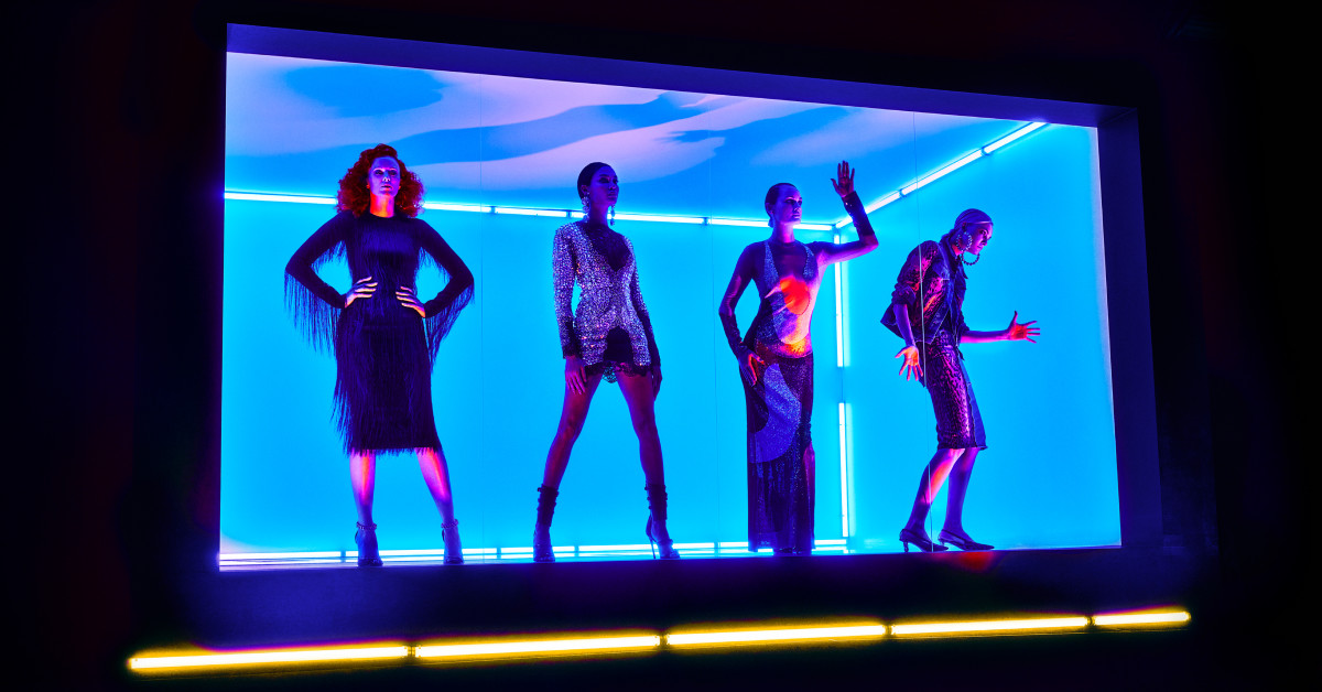 Tom Ford Reissues His Favorite Looks in Surprise 'Final Collection ...