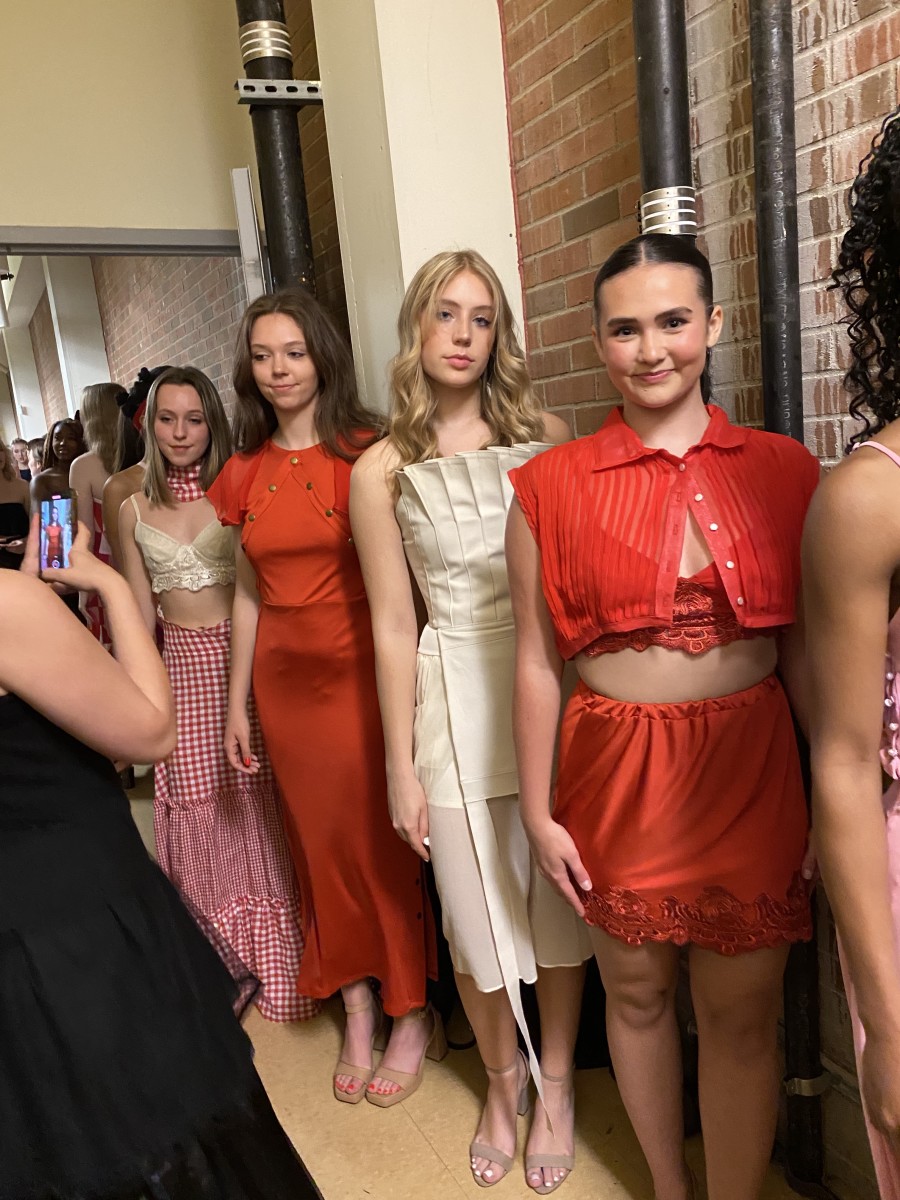 What It's Like Working Backstage at a Fashion School Runway Show ...