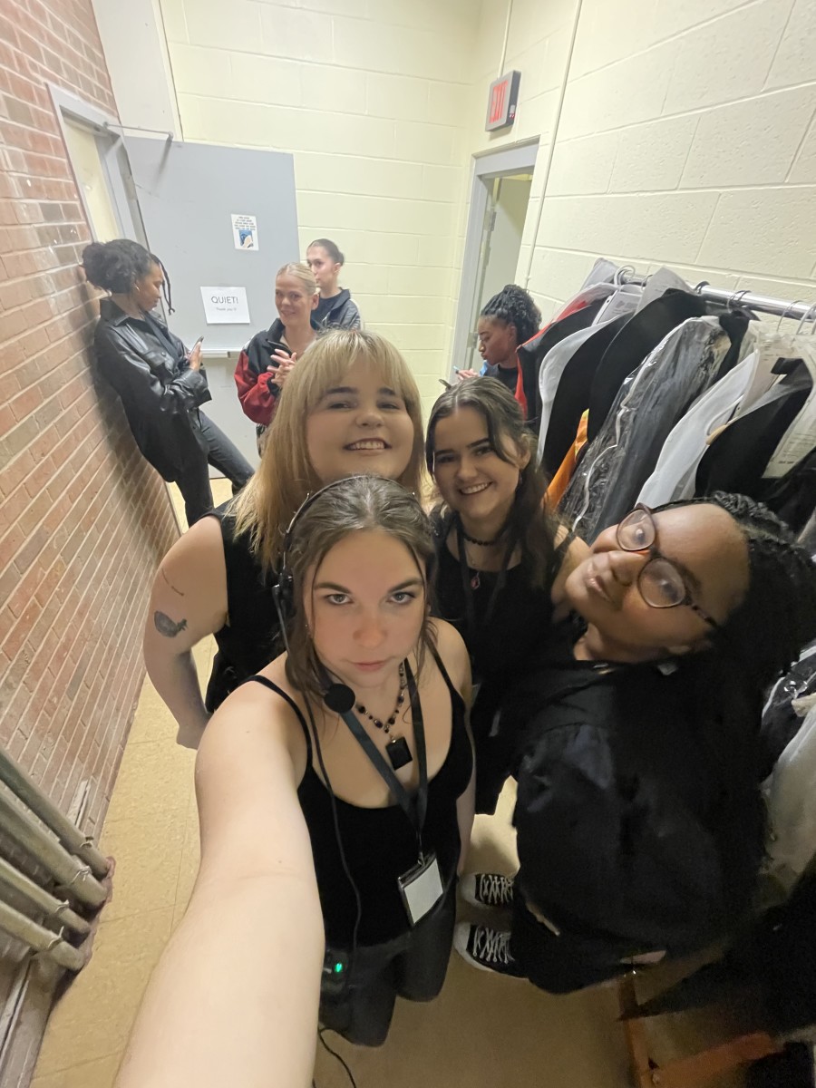 What It's Like Working Backstage at a Fashion School Runway Show ...