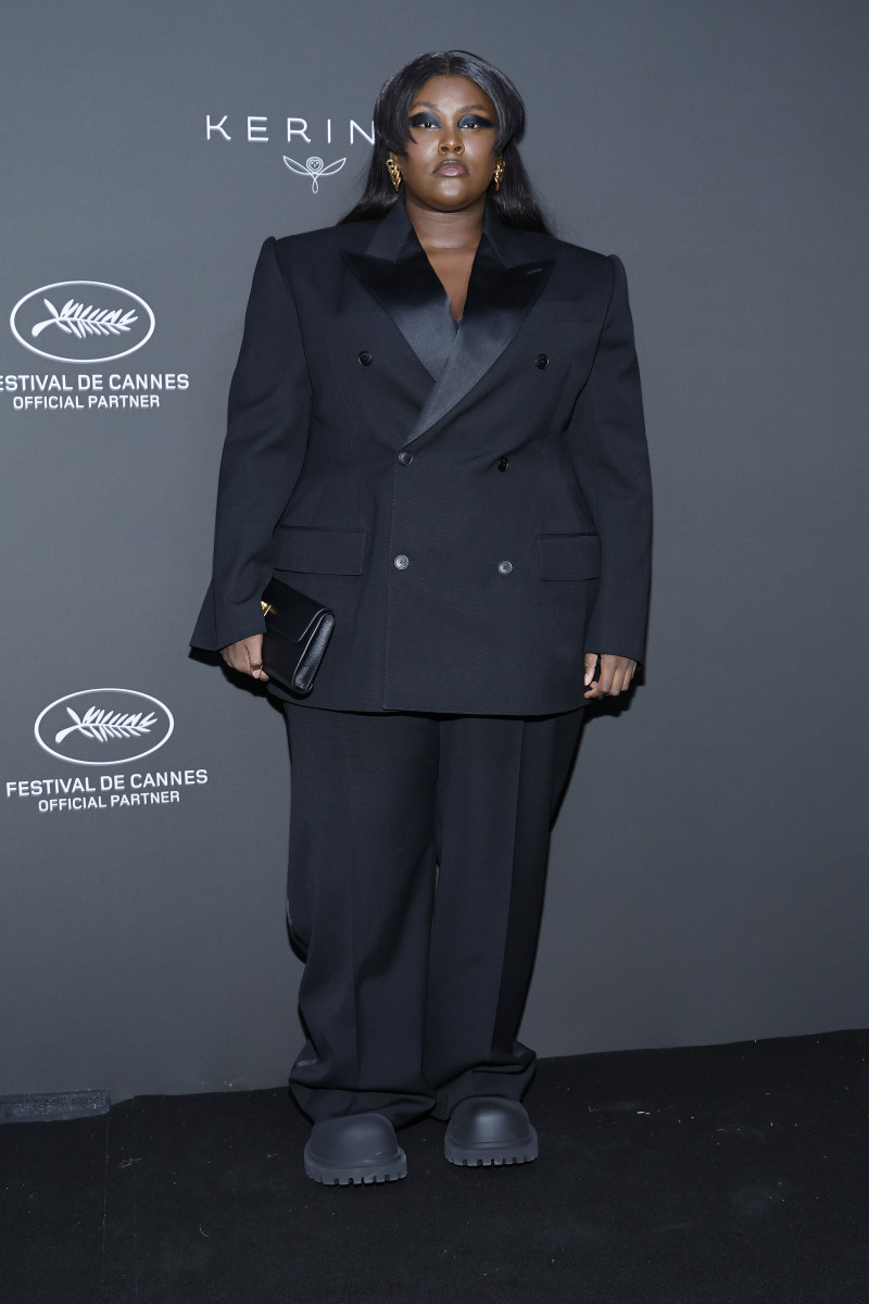 Question: do the 3XLs look better on tall, thin people? : r/Balenciaga