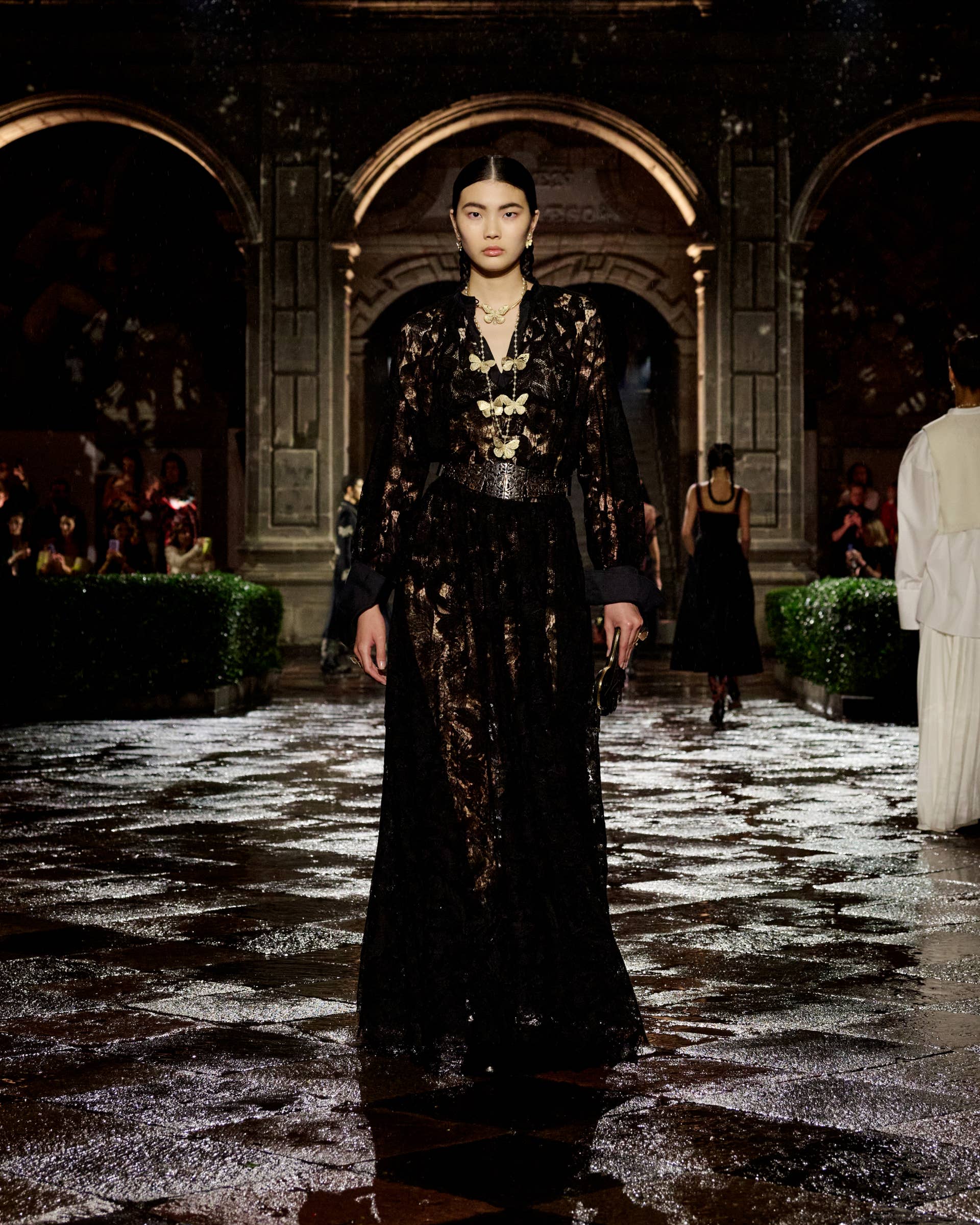 Dior Collaborates With Mexican Artisans for Cruise 2024 - Fashionista