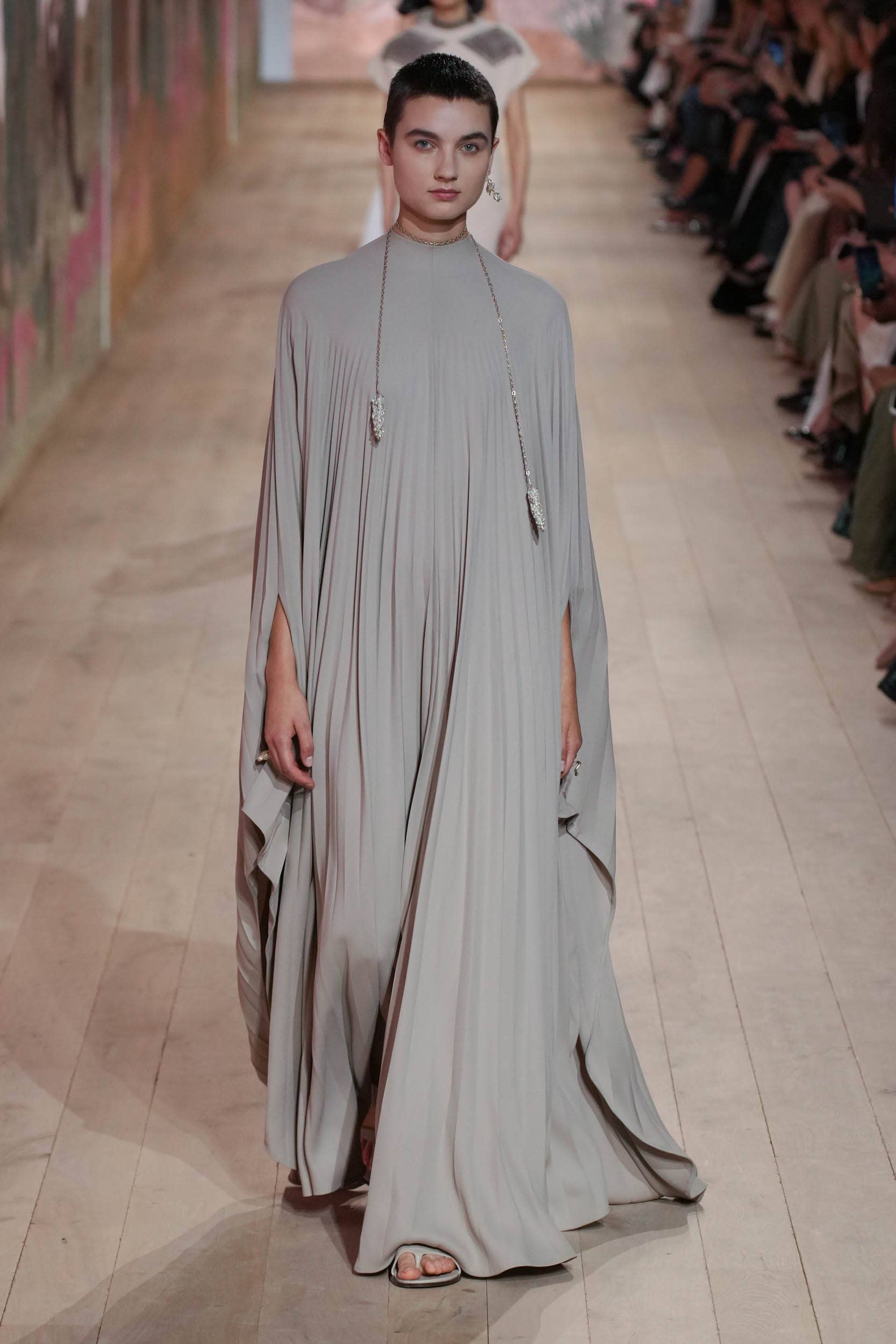 Dior Presents a Neutral-Toned, Greek Goddess-Inspired Couture ...