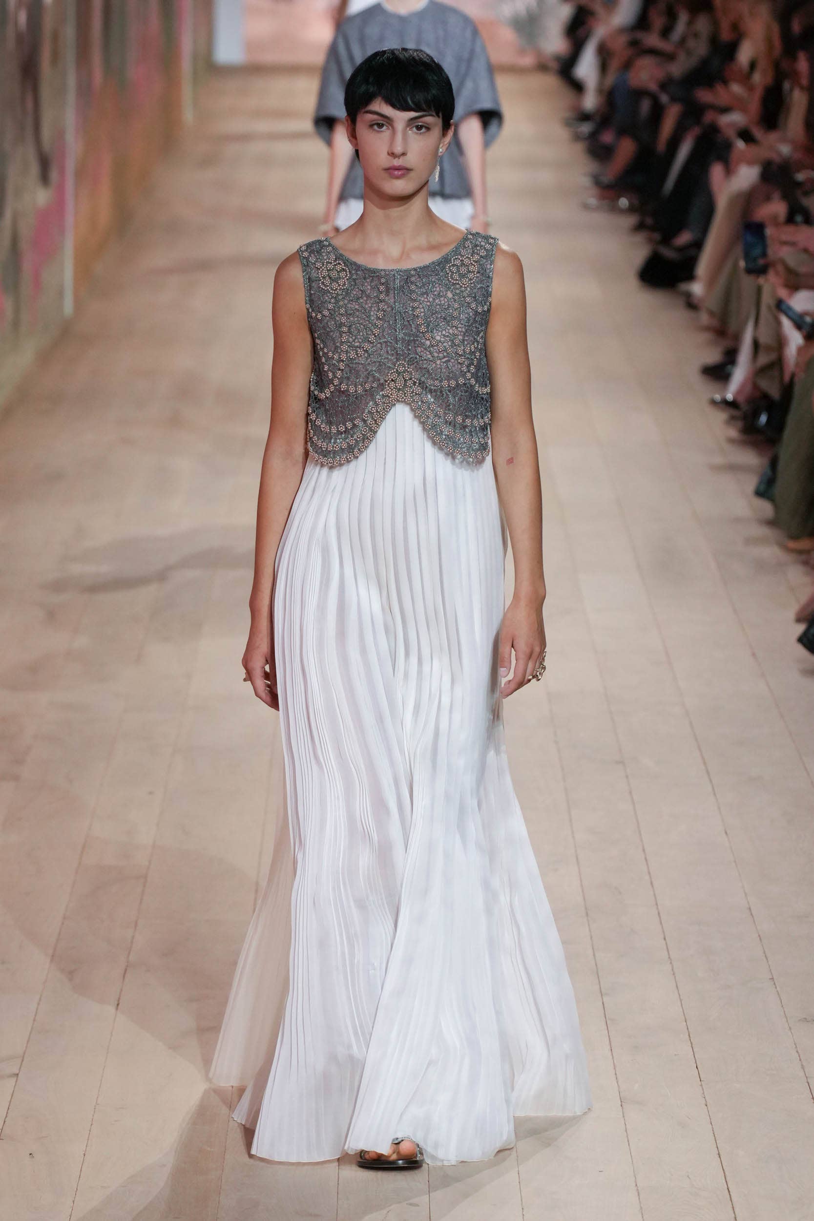 Dior Presents a Neutral-Toned, Greek Goddess-Inspired Couture ...