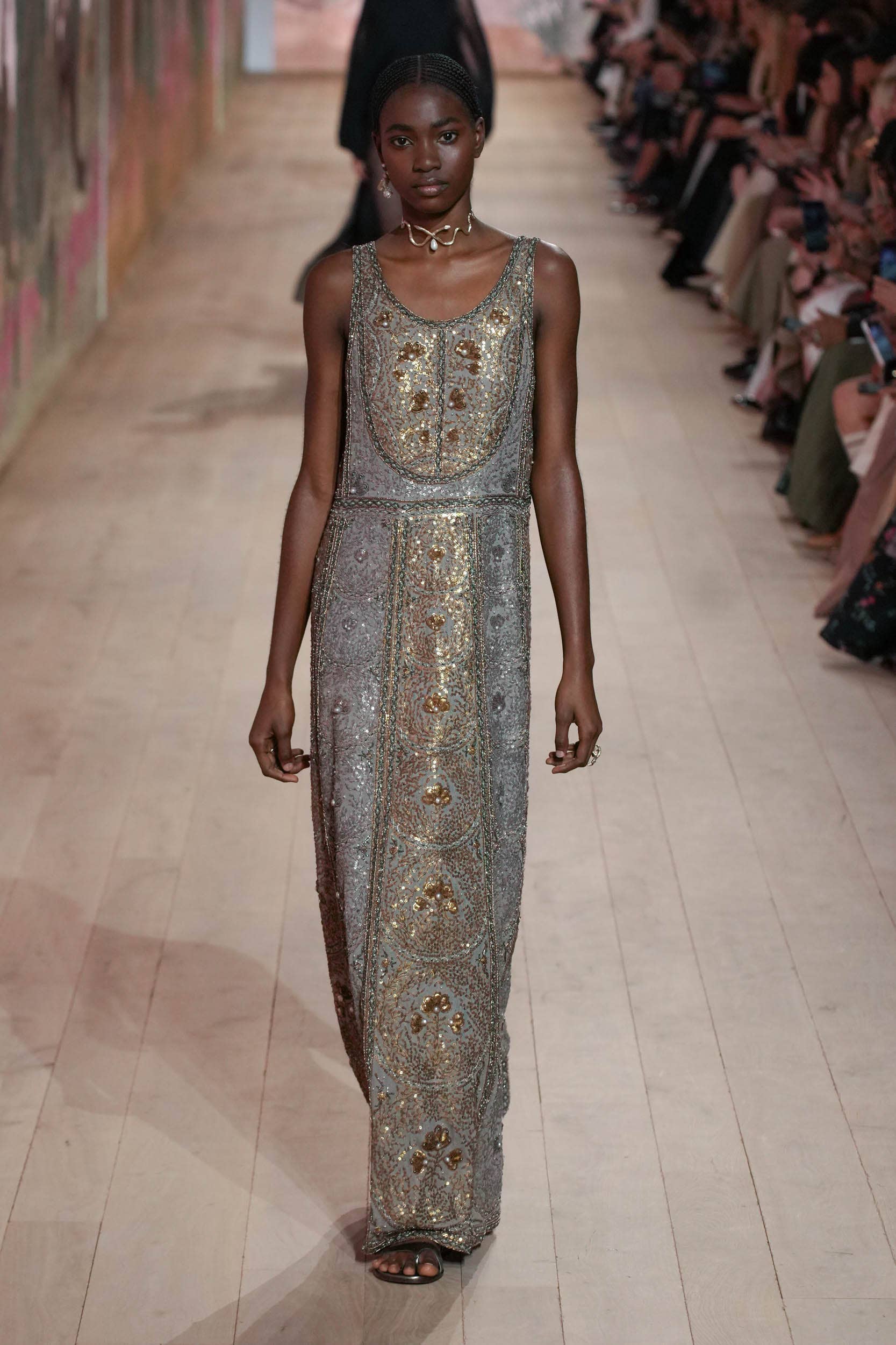 Dior Presents a Neutral-Toned, Greek Goddess-Inspired Couture ...