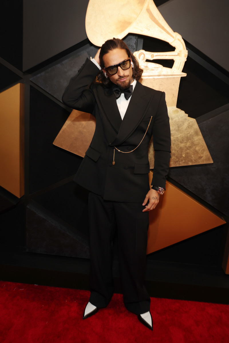 See Every Look From the 2024 Grammys Red Carpet - Fashionista