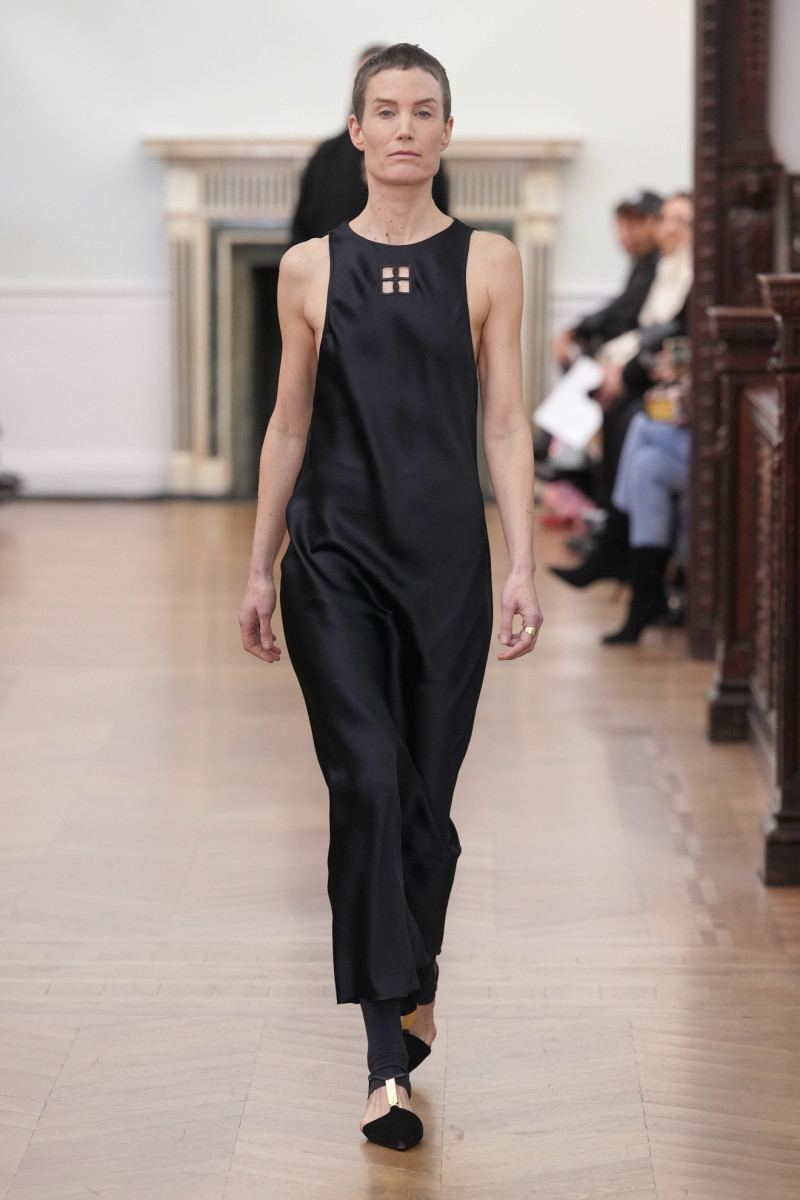 Bevza Gives the Apron Dress an Elevated Twist for Fall 2024 - Fashionista