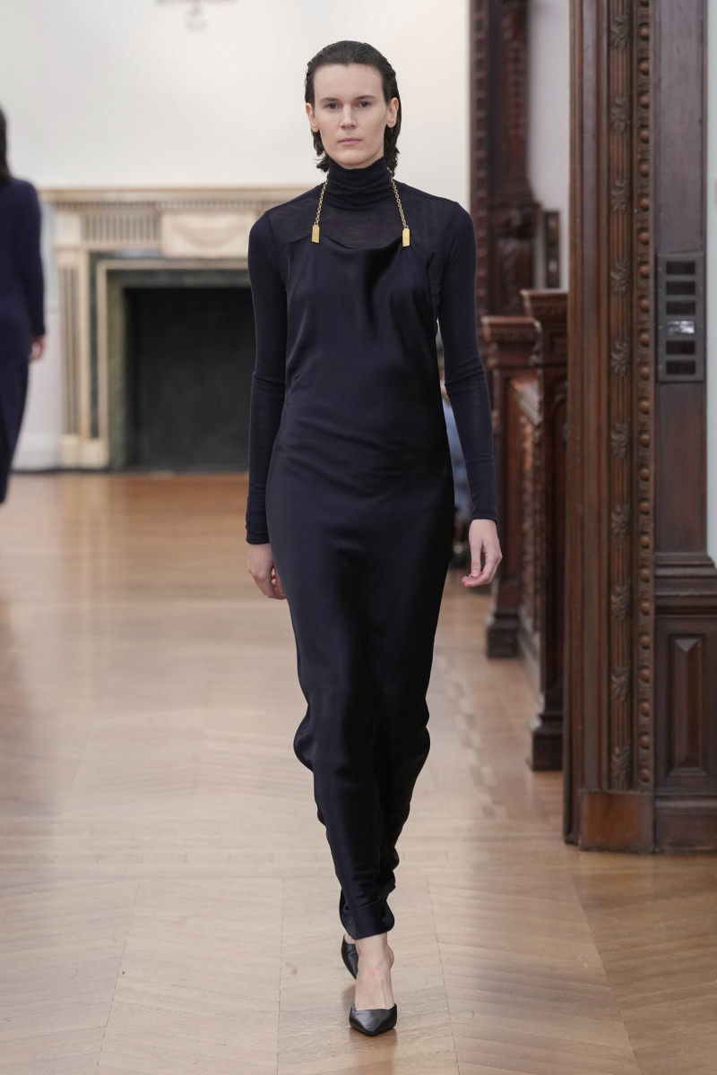 Bevza Gives the Apron Dress an Elevated Twist for Fall 2024 - Fashionista