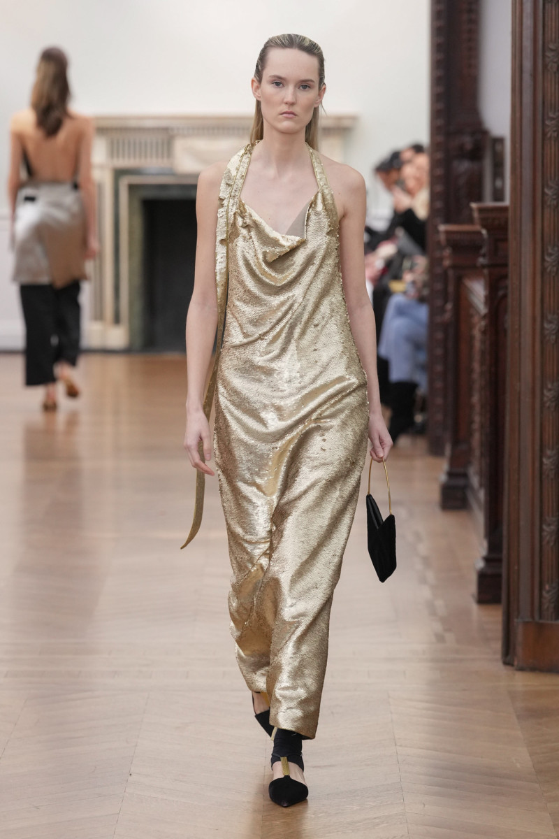 Bevza Gives the Apron Dress an Elevated Twist for Fall 2024 - Fashionista