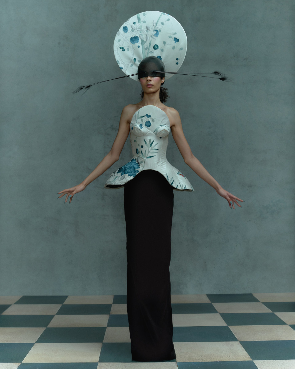 Harris Reed Takes a 'Paper Doll' Approach to Demi-Couture - Fashionista