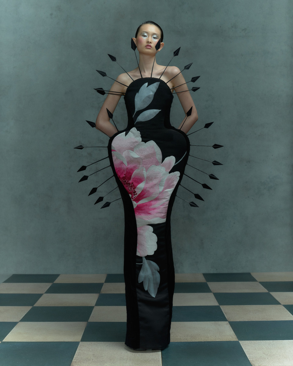 Harris Reed Takes a 'Paper Doll' Approach to Demi-Couture - Fashionista