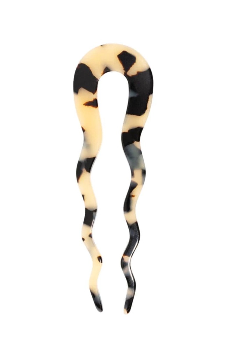 Meet the French Pin, the Claw Clip's Chic Older Sister - Fashionista