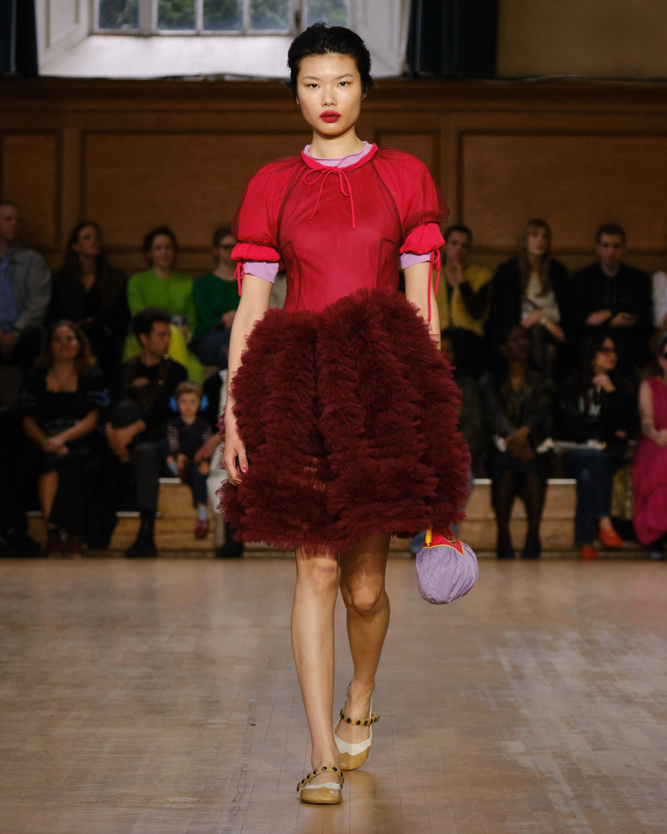 Molly Goddard Embraces the Anti-Silhouette With 'Blobs on Blobs' for Fall 2024 - Fashionista