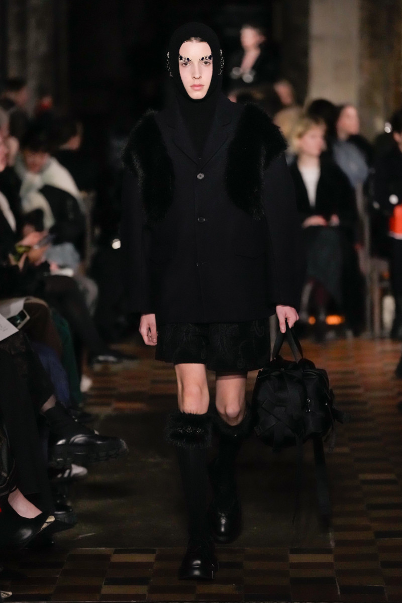 Simone Rocha Gives Her Dreamy Silhouettes a Little More Shape With ...