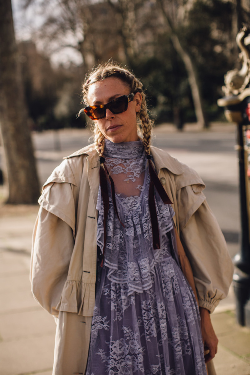 The 33 Best Beauty Looks From London Fashion Week Street Style ...